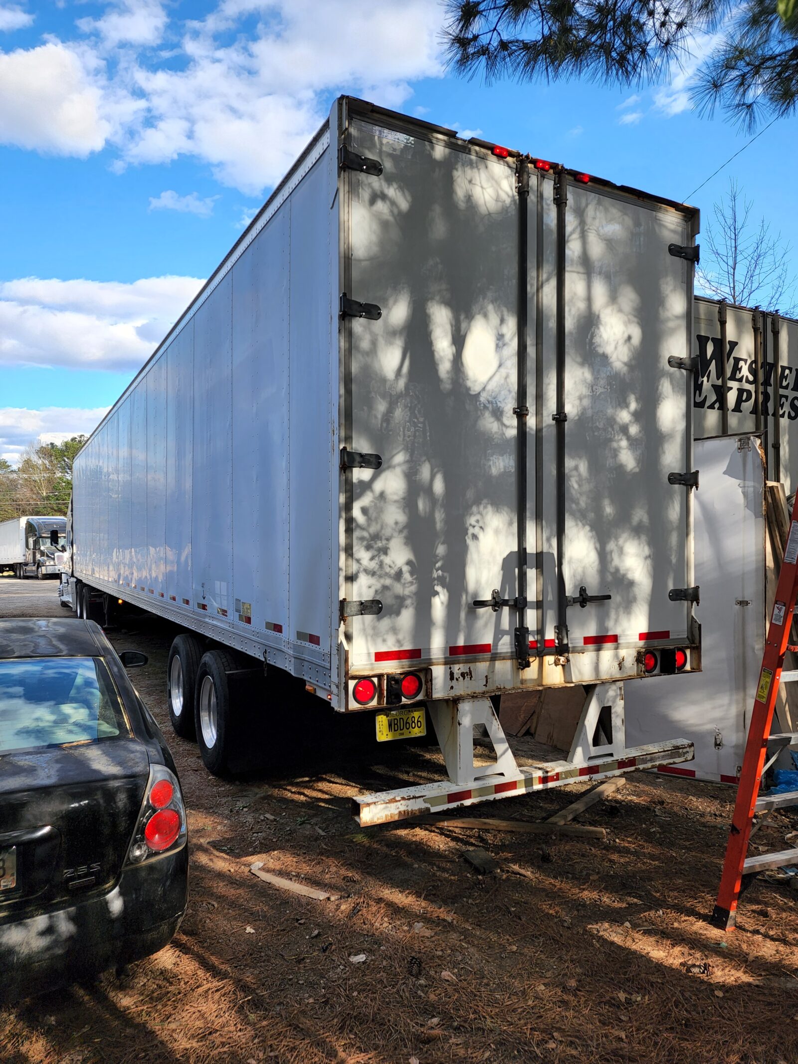 Trailers – Loads Logistics